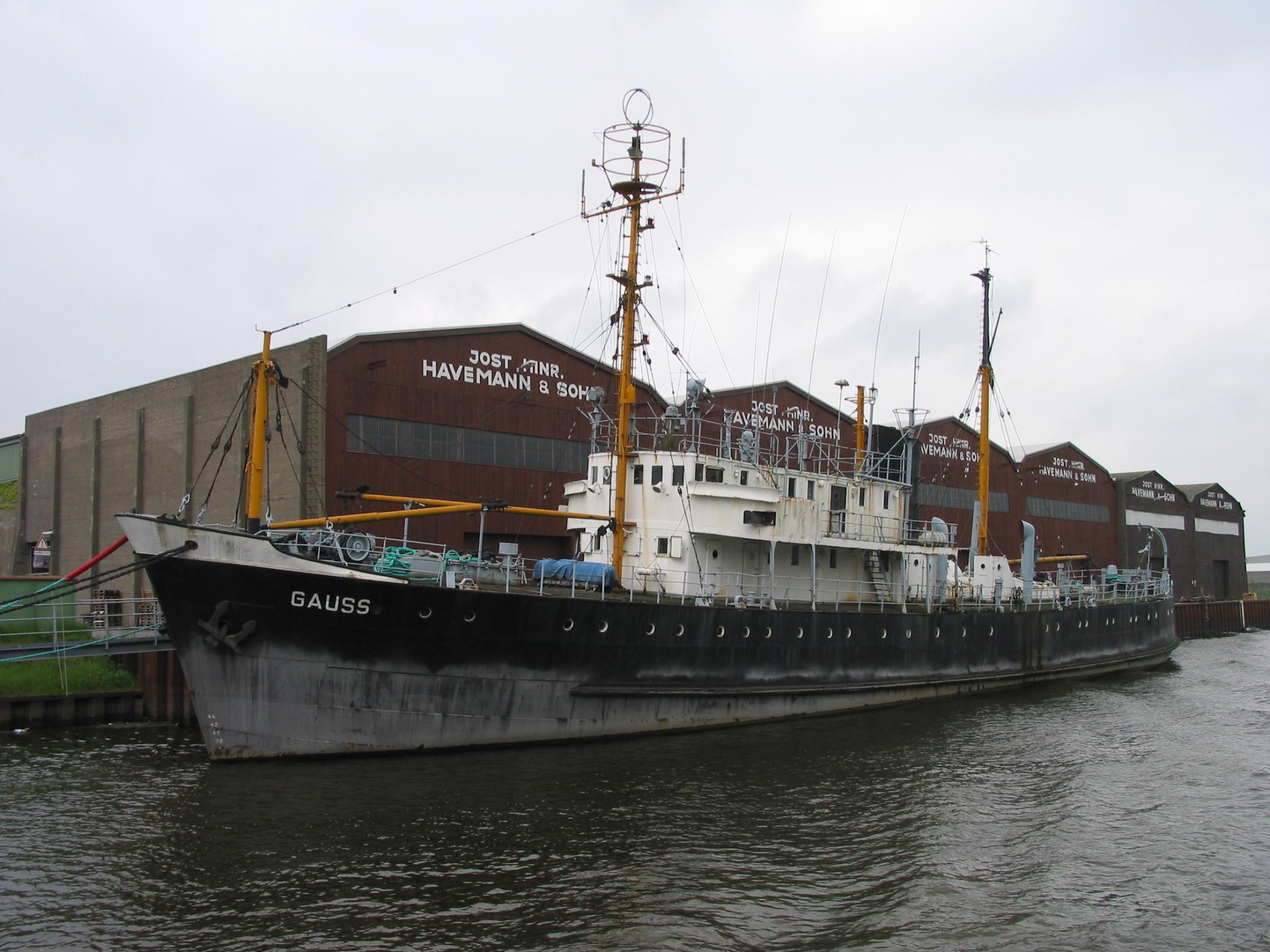 Gauss - Gauss - Shipfriends