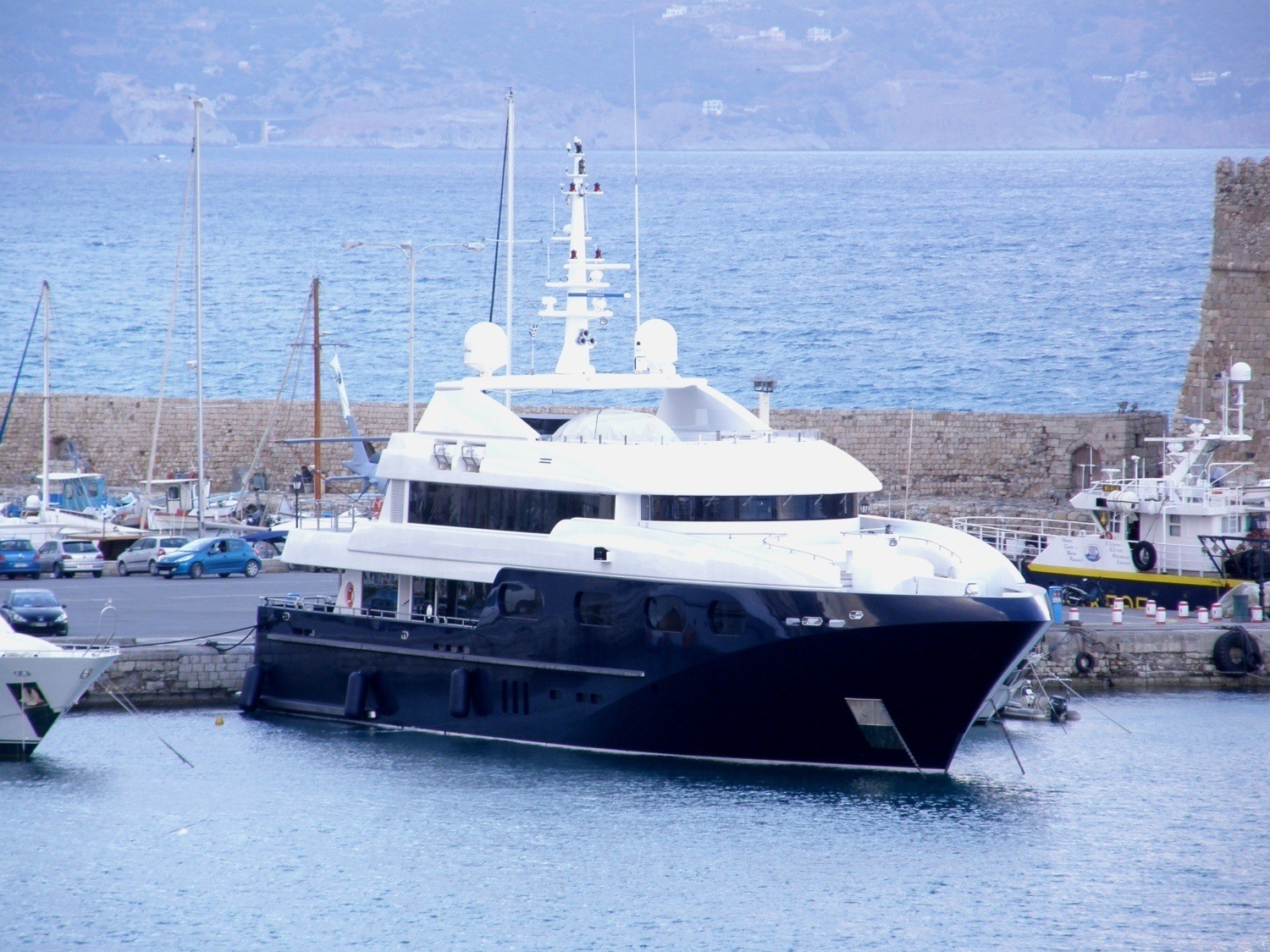 avangard II @ iraklio 220510 - Λοιπές Θαλαμηγοί - Shipfriends