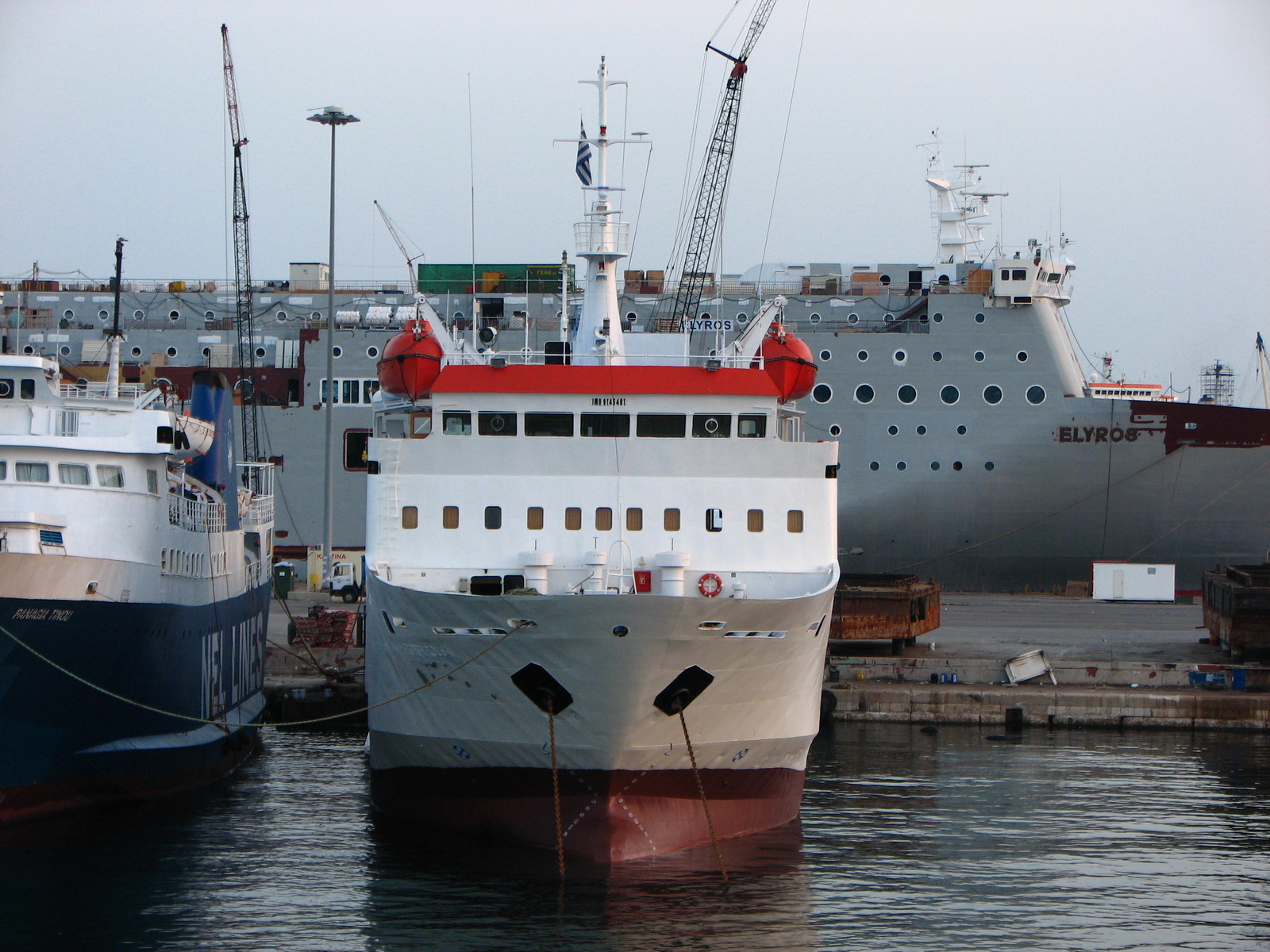 Porfyrousa - Porfyrousa - Shipfriends