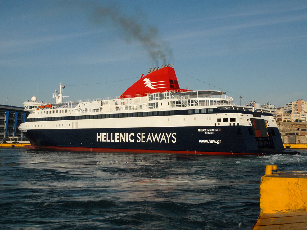 NISSOS MYKONOS - Blue Star Myconos - Shipfriends