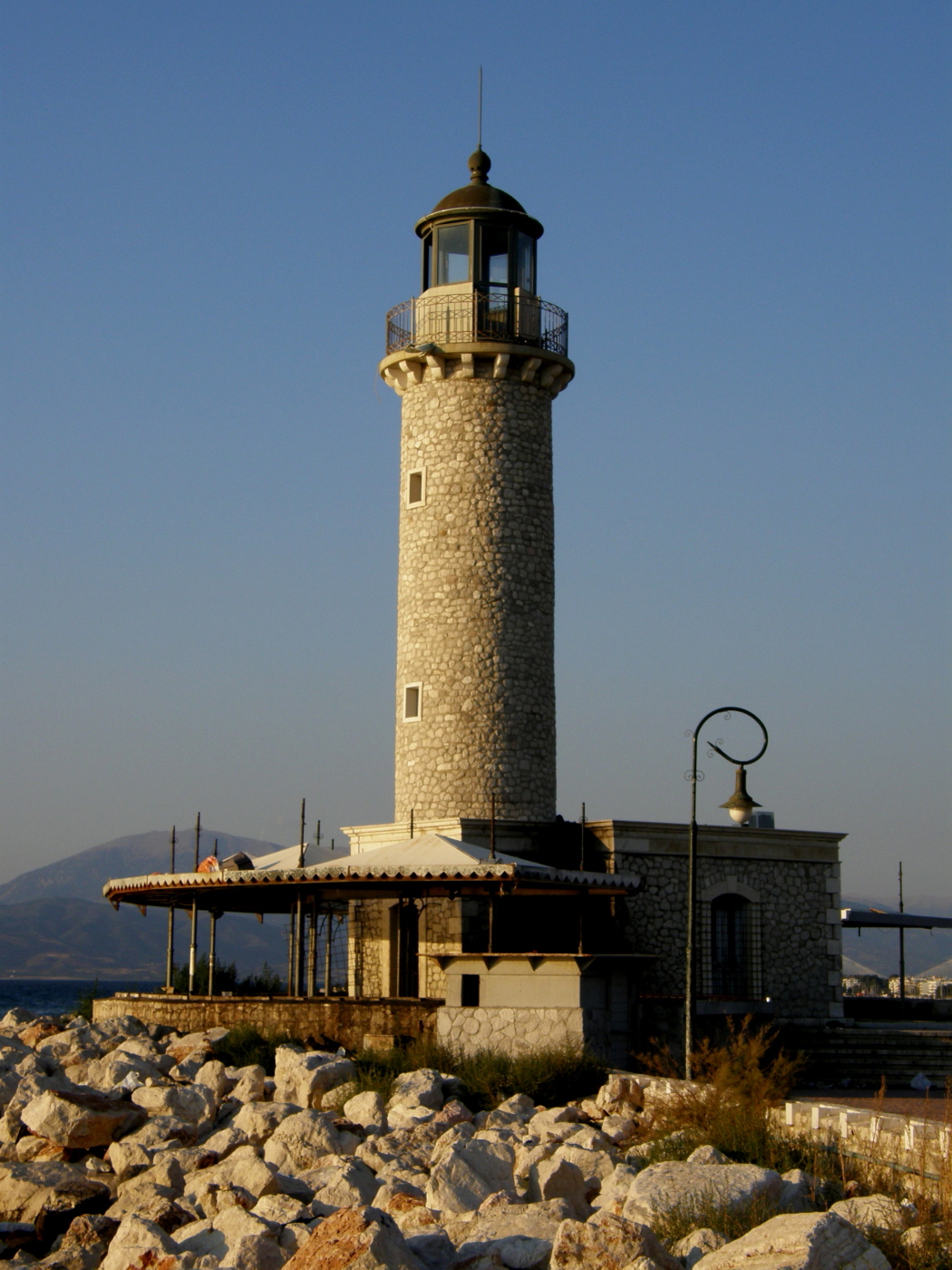 patras dummy lighthouse 130911 - Φάροι και Ναυτικά Μνημεία - Shipfriends