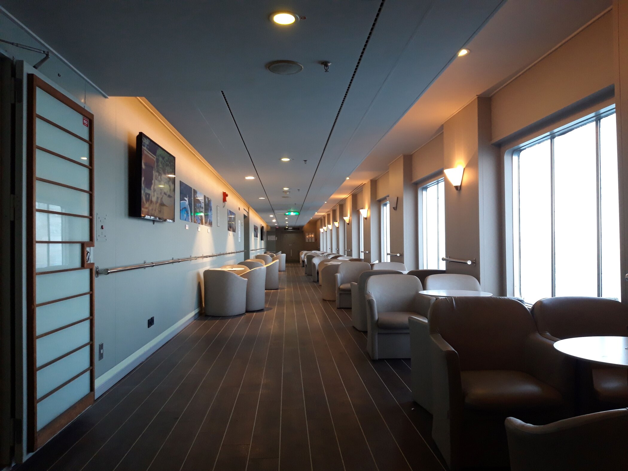 Asterion II_Deck_8_PORT_Corridor_010721 - Asterion II - Shipfriends