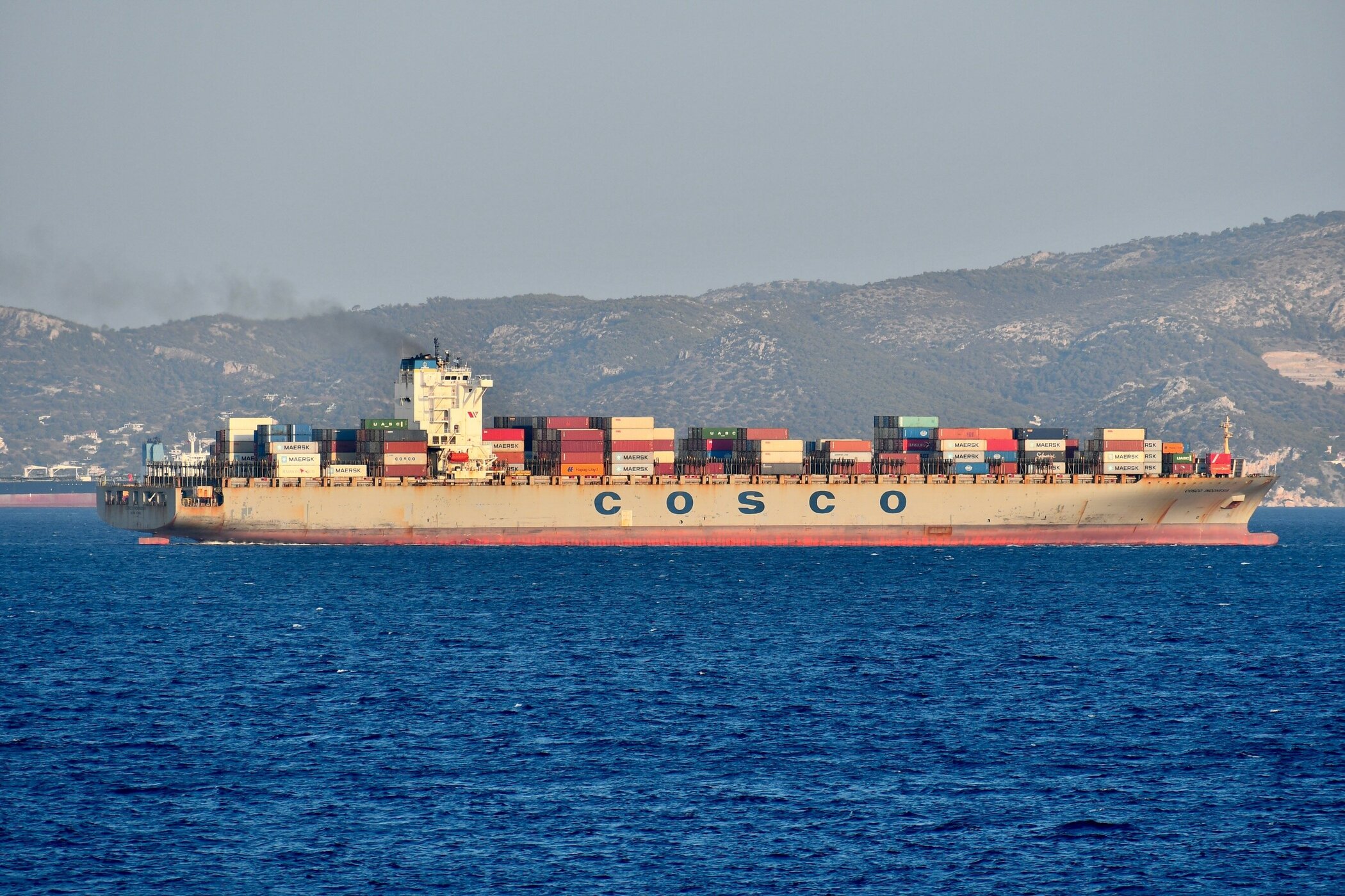 COSCO Indonesia_19-08-23_off Piraeus_2 - COSCO Indonesia - Shipfriends