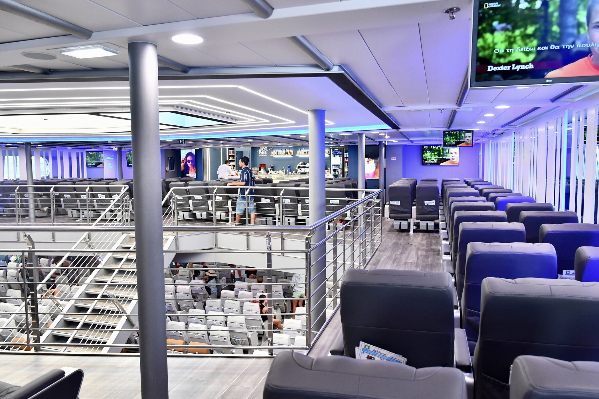 Champion Jet 3_upper lounge - Champion Jet 3 - Shipfriends