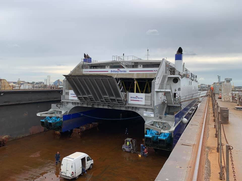 Condor Voyager (ΙΜΟ 9221358) - Tαχύπλοα NT - Shipfriends